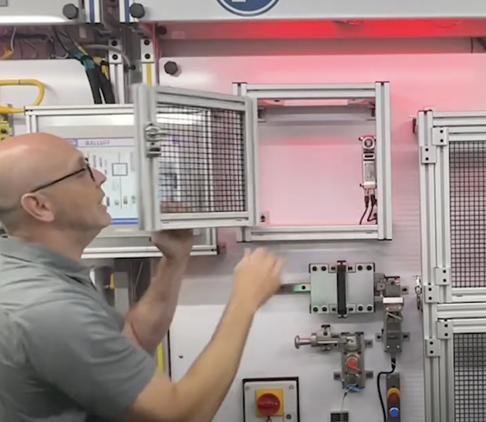 Automation Trailer - Fortress Panel | H.H. Barnum